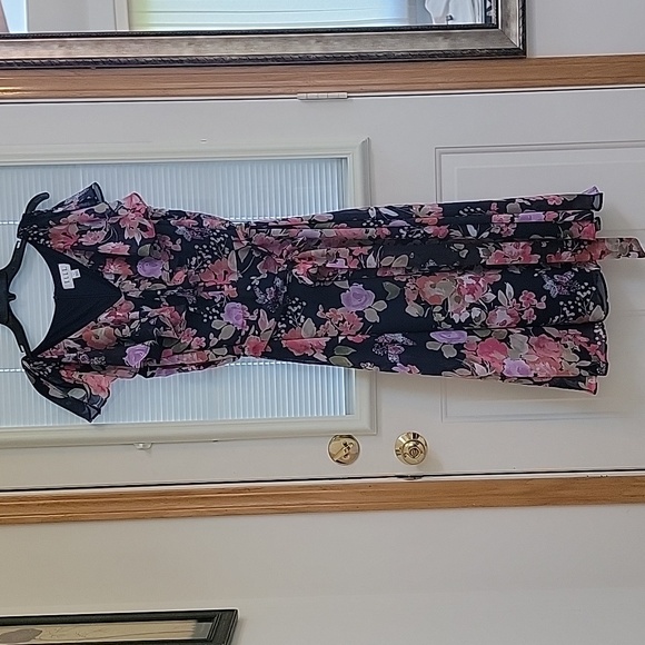 Elle | Dresses | Elle Floral Midi Dress | Poshmark